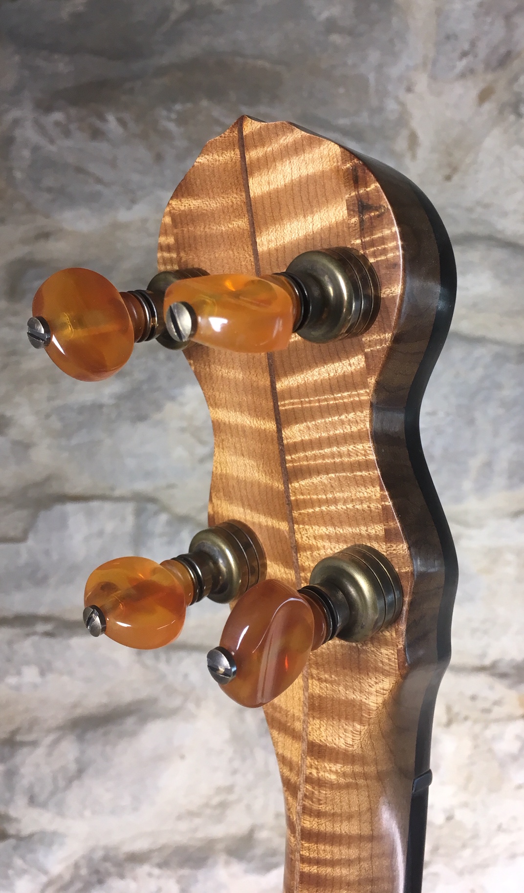 Flamed maple banjo - Hutchings Banjos